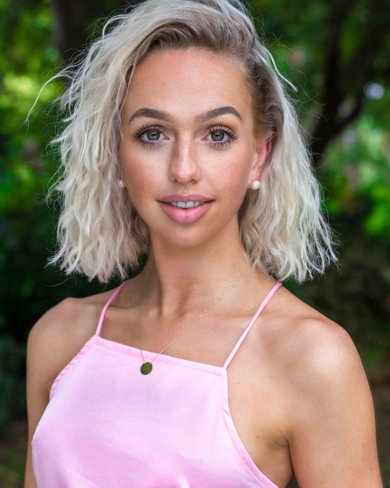 Molly Little - Dargie Entertainment