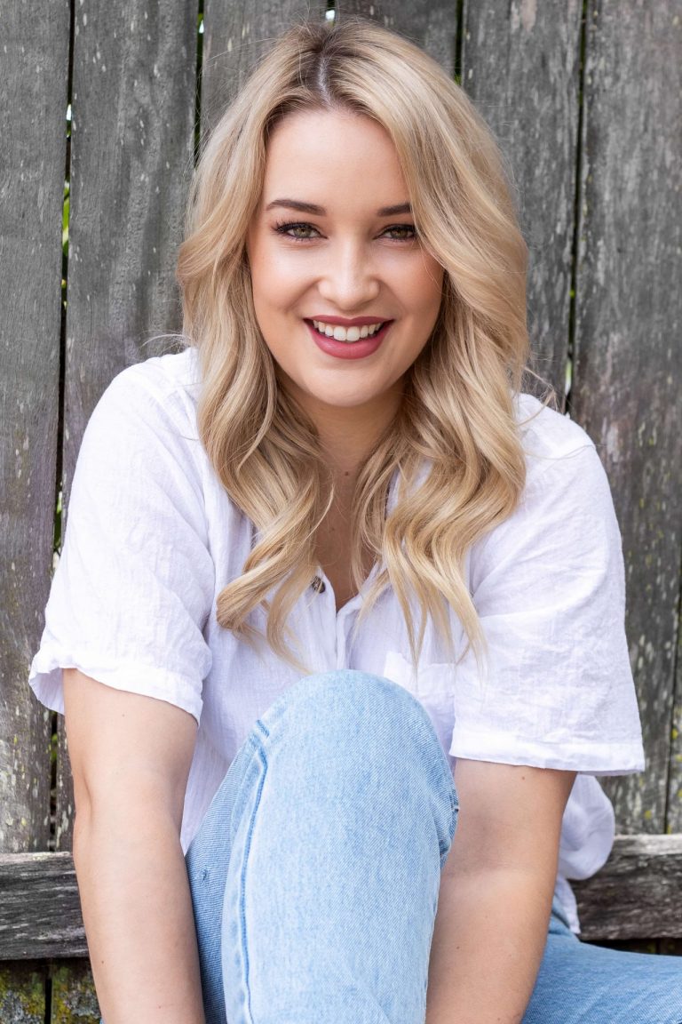 Rachel Lawrence - Dargie Entertainment